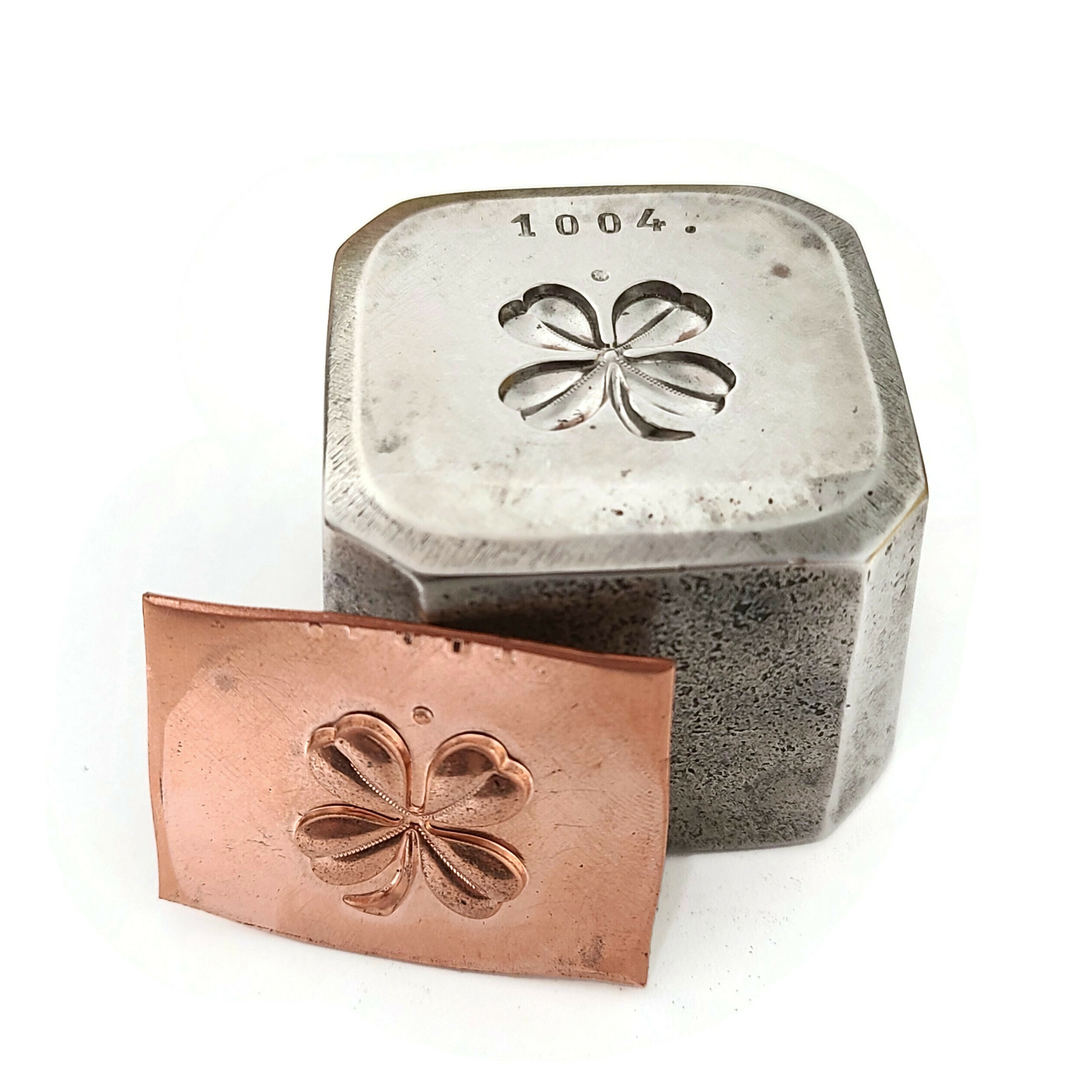 Potter USA - Fine Tools. Copper Stamping Four Leaf Clover, Set of 2