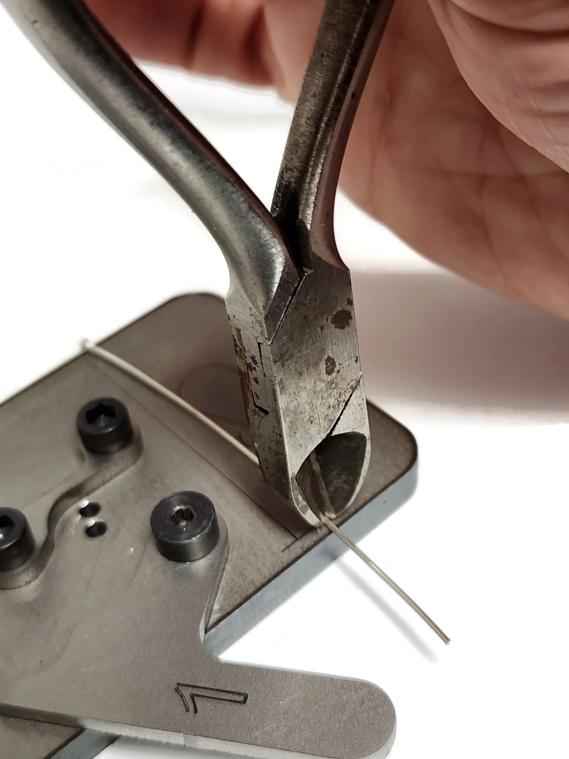 Potter USA - Fine Tools. Ear Wire Former No.1