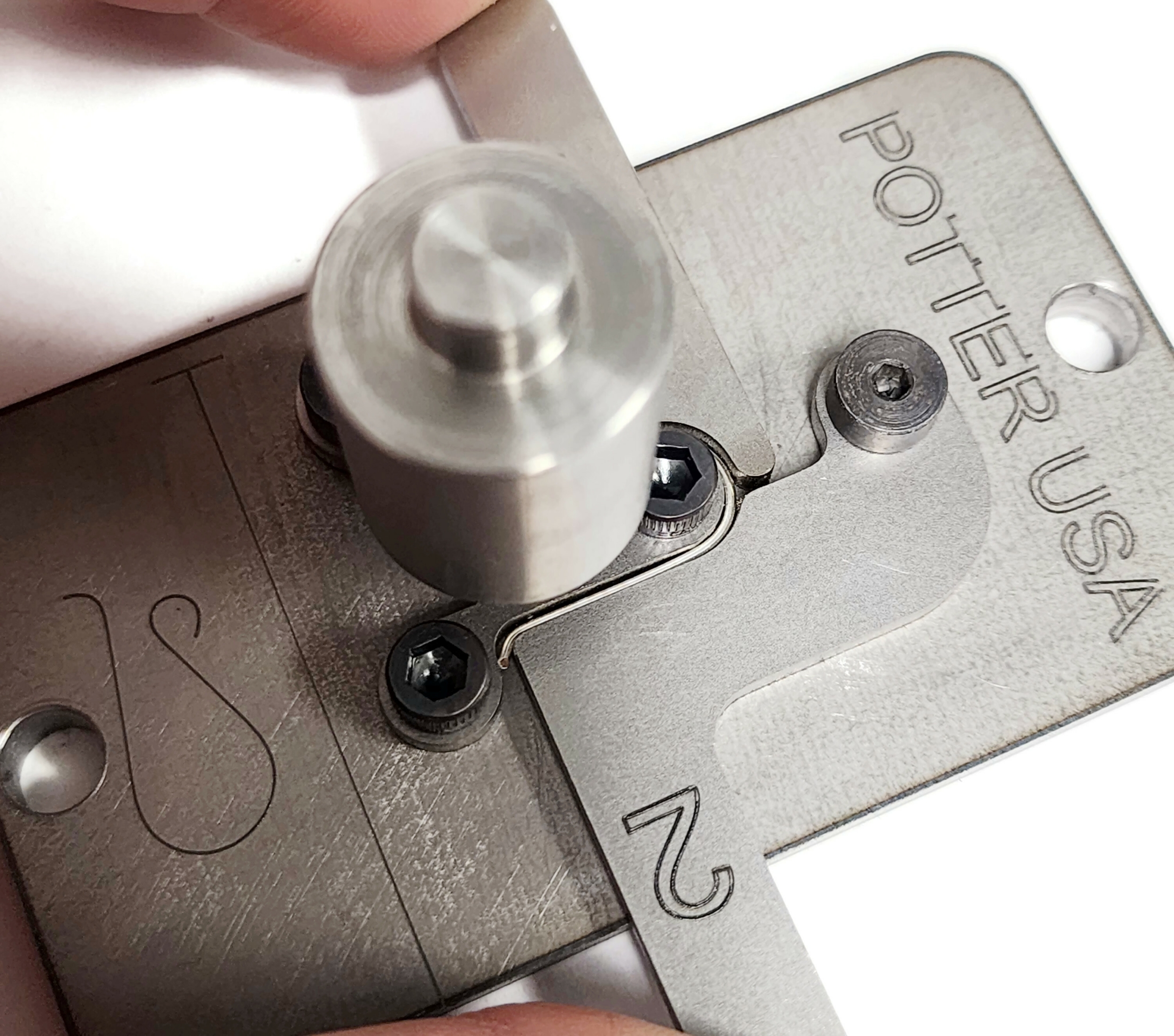 Potter USA - Fine Tools. Ear Wire Former No.1