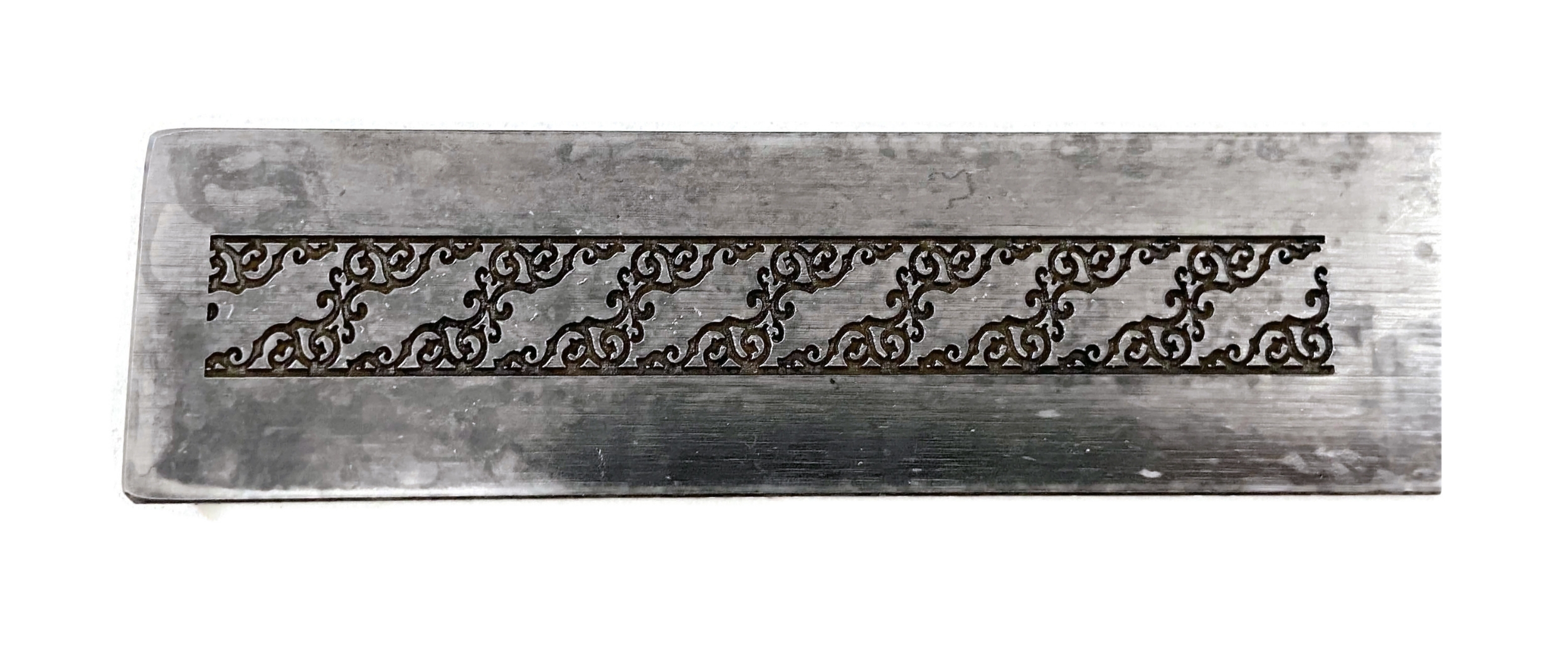 Potter USA - Fine Tools. Ring Pattern Plate NMP016 New Orleans Scroll