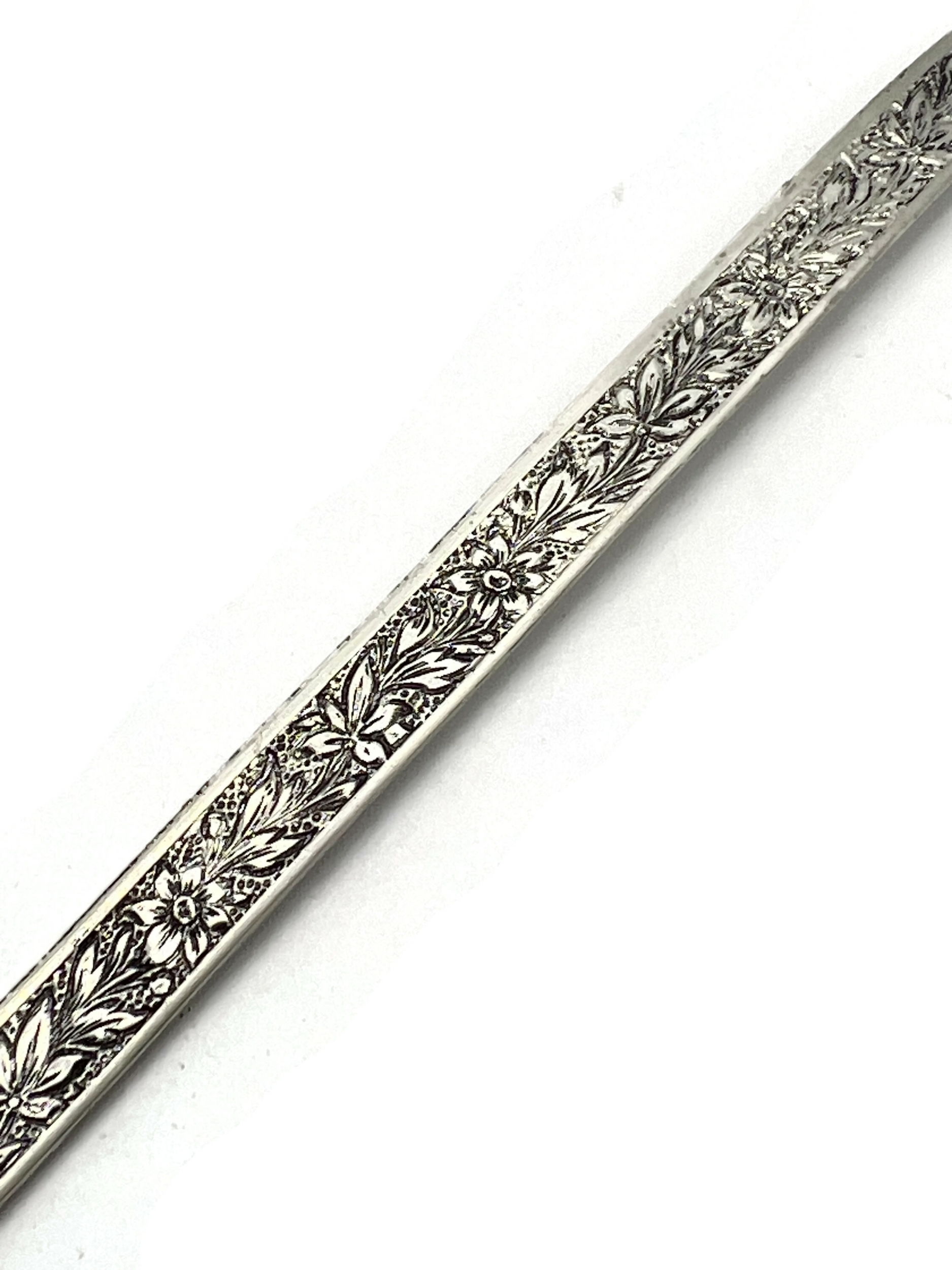 Potter USA - Fine Tools. Floral Vine silver strip CFW279S