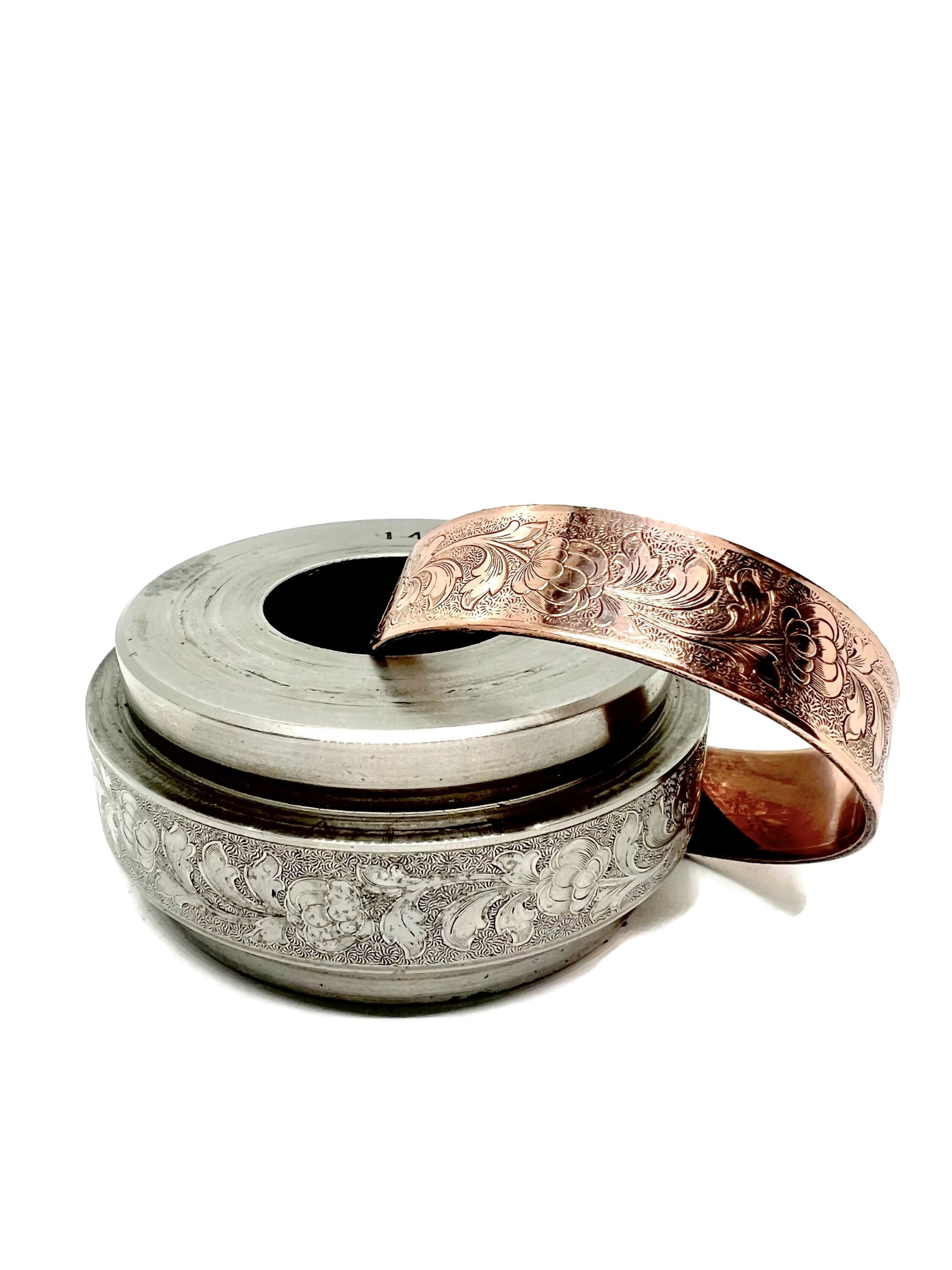 Potter USA - Fine Tools. Flowing carnations copper bracelet