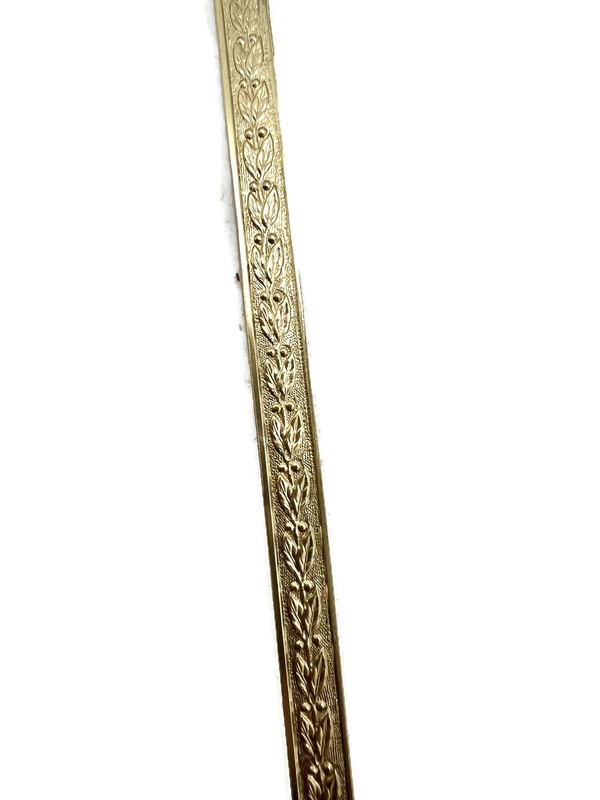 Potter USA - Fine Tools. Floral & berry motif brass wire