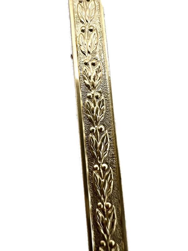 Potter USA - Fine Tools. Floral & berry motif brass wire