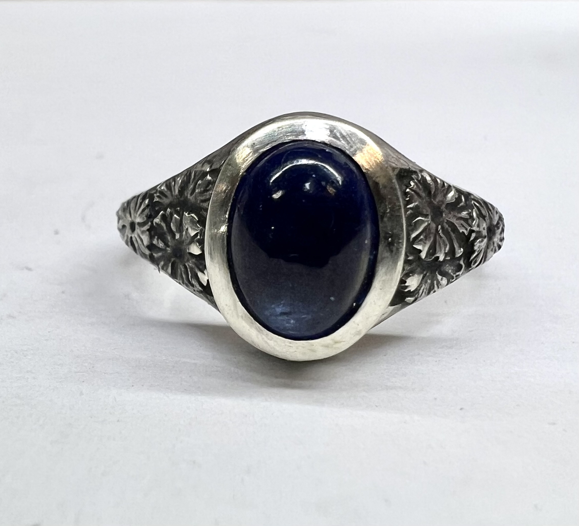 Potter USA - Fine Tools. Larter & Sons floral ring