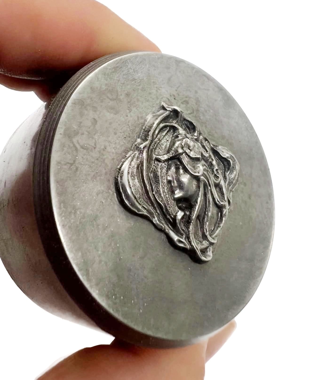 Potter USA - Fine Tools. Floraline the Flower Fairy